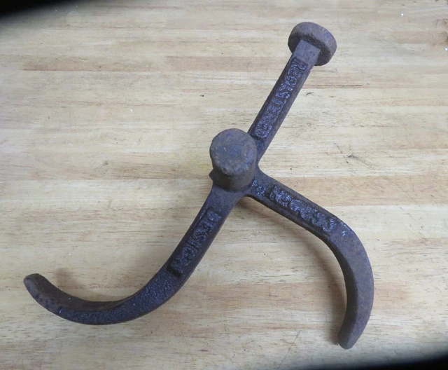 RARE VINTAGE CAST Iron Cobblers Shoe Last Anvil Registered Design £30. ...