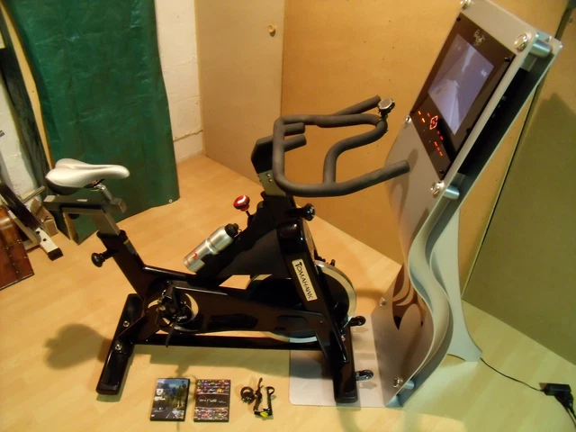TOMAHAWK BIKE E-SERIE,RAD,INDOOR Cycling, sw, MyRide Multimedia ...