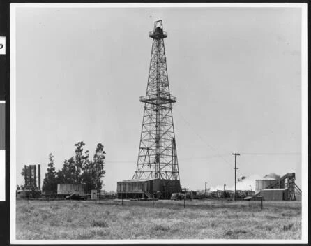 HEAVY DUTY STEAM-DRIVEN rotary drilling oil rig 1930 California Old ...