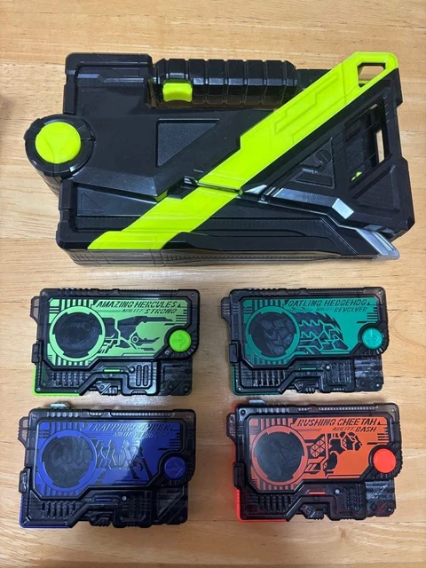 KAMEN RIDER ZERO One Attache Calibur & Progress Key Set EUR 97,70 ...