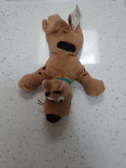 WARNER BROTHERS CARTOON Network Lying down Scooby Doo Soft Toy beanie ...
