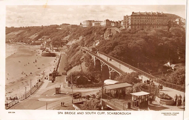 CARTE POSTALE SPA Bridge et South Cliff Scarborough (58) c1954 RP EUR 4 ...