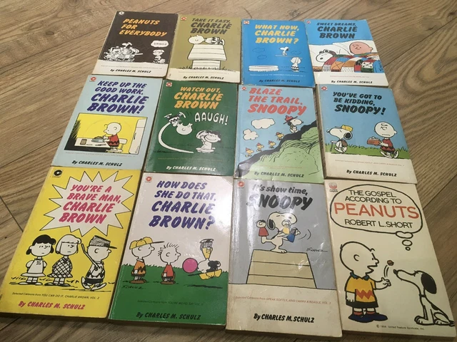 12 VINTAGE ORIGINAL 1970s Charlie Brown. Snoopy, Peanuts Paperback ...