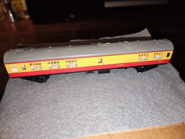 TRIANG HORNBY BR Mk1 Red/Cream Buffet Coach No 1805 £4.50 - PicClick UK