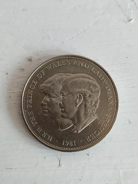 UNCIRCULATED BRITISH RARE Coin THE PRINCE OF WALES AND LADY DIANA ...