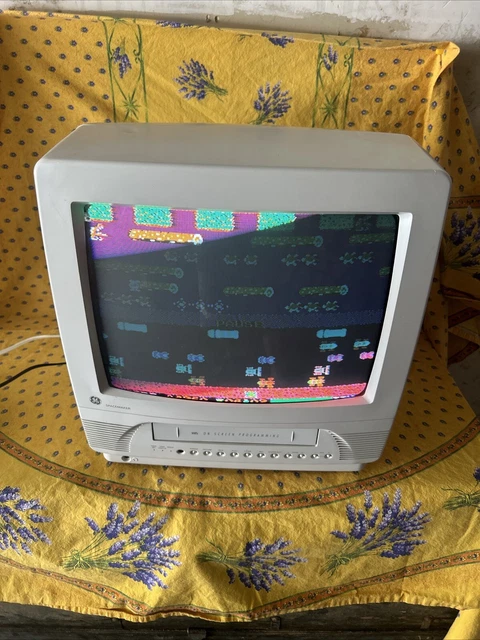 GE SPACEMAKER 13TVR70 13" CRT TV/VCR Combo Retro Gaming White TESTED ...