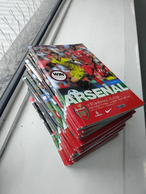 COMPLETE ARSENAL HOME PROGRAMMES 2010/2011 x28 + MATCH REPORT CUTTINGS ...