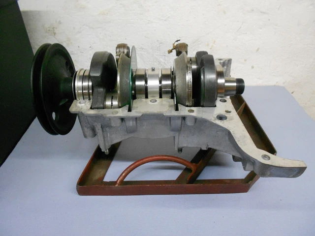 TRABANT 601 KURBELTRIEB Motor regeneriert Kurbelwelle Kurbelgehäuse ...