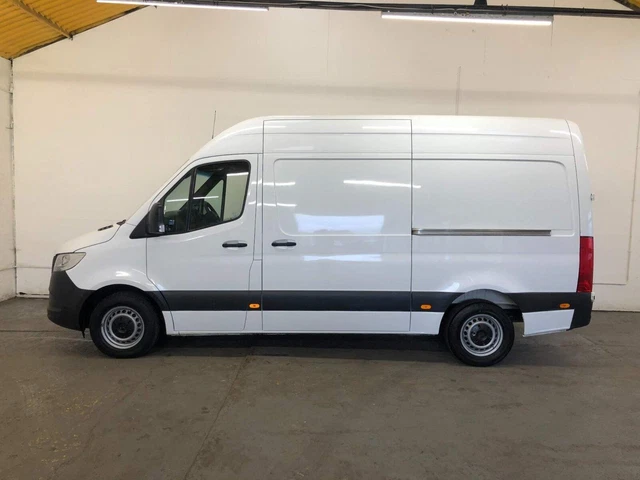 2021 MERCEDES-BENZ SPRINTER 2.0 315 CDI Progressive RWD L2 H2 Euro 6 (s ...
