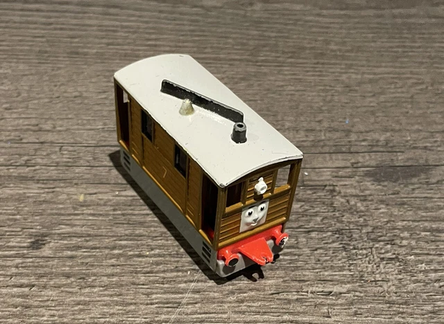 THOMAS THE TANK Engine & Friends Toby No.7 Coach Carriage ERTL 1989 £6. ...