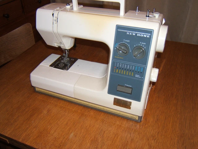 JANOME NEW HOME 652 stretch stitch sewing machine with pedal £55.00 ...