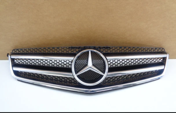 NEW MERCEDES-BENZ C W204 Radiator Grille A2048801083 Genuine £391.80 ...