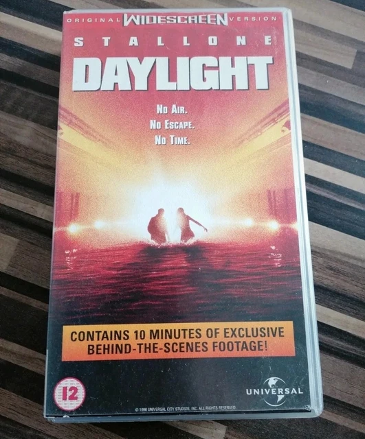 DAYLIGHT VHS £2.80 - PicClick UK