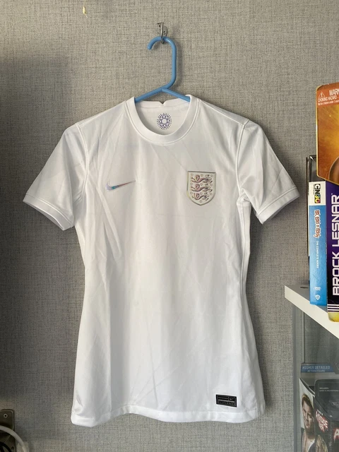 ENGLAND FOOTBALL SHIRT 2022 Soccer Jersey Euros Lionesses WOMEN SMALL £ ... ENGLAND FOOTBALL SHIRT 2022 Soccer Jersey Euros Lionesses WOMEN SMALL £ ...