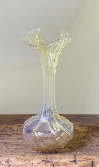 ANTIQUE ART NOUVEAU Glass Fancy Vase in good condition £23.00 - PicClick UK