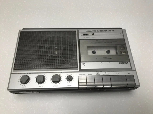 PHILIPS CASSETTE RECORDER D 6410 - Spares / Repair - Powers up £24.99 ...