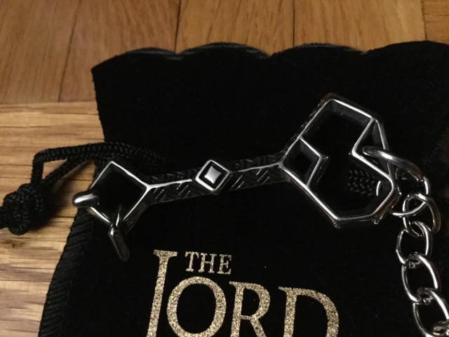 HOBBIT LOTR LORD of the Rings Thorin Oakenshield Key to Erebor Keychain ...