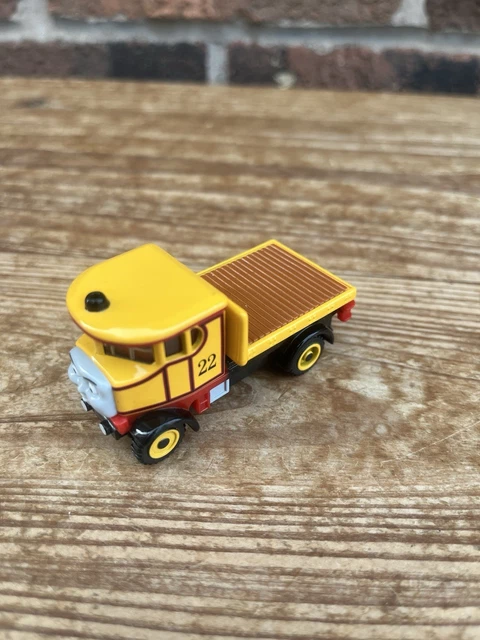 TAKE ALONG N play Thomas The Tank Engine & Friends Train - ISABELLA £19 ...