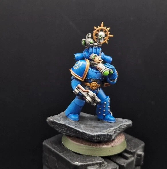 PRO PAINTED WARHAMMER 40k ultramarines maître des signaux kitbash jeux ...