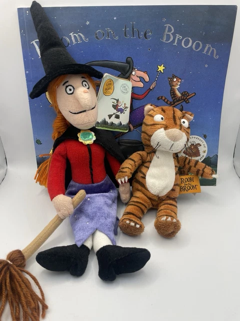 ROOM ON THE Broom Julia Donaldson Witch And Cat Plush And Book £27.75 ...