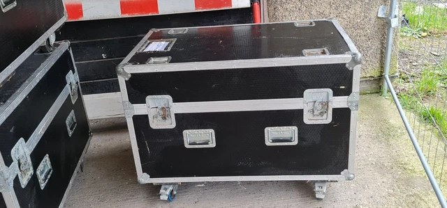 LARGE STACKABLE FLIGHT Case on Wheels 99/68/64 cm £100.00 - PicClick UK