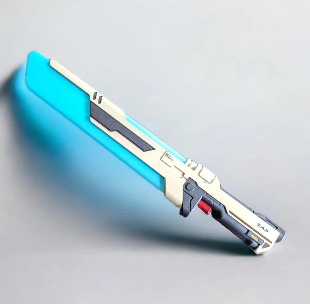 DISNEY PIXAR BUZZ Lightyear Laser Blade DX Roleplay Toy With Lights ...