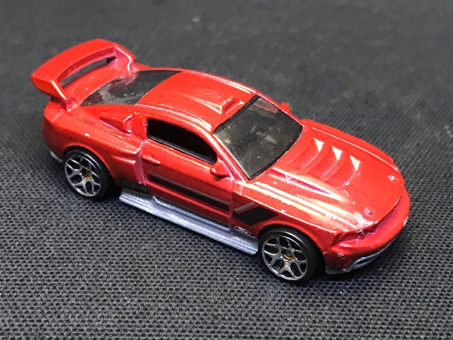 FORD '12 CUSTOM Mustang - Hot Wheels Diecast Collectable Scale 1:64 £3. ...