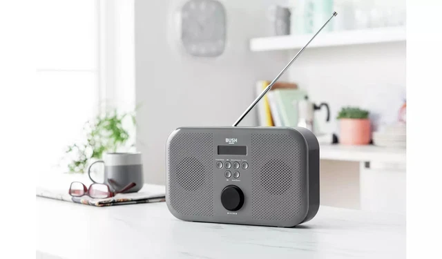 BUSH PORTABLE DIGITAL DAB & FM Radio Battery or Mains with Alarm Clock ...