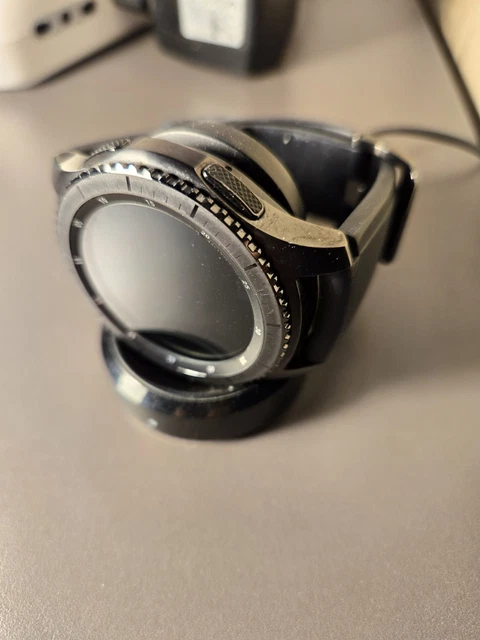 SAMSUNG GEAR S3 Frontier Cassa 46mm Nera, Cinturino Nero Smartwatch EUR ...