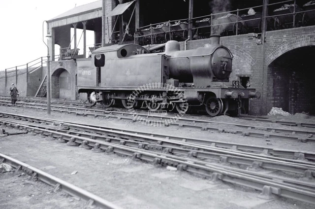 PHOTO BR BRITISH Railways Steam Locomotive Class A7 69785 at Springhead ...