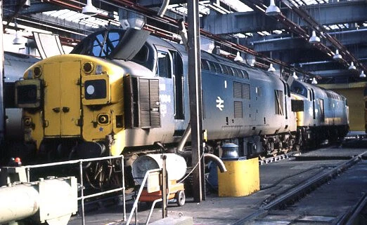 ORIGINAL COLOUR SLIDE of 37004 BR class 37 diesel loco £2.50 - PicClick UK
