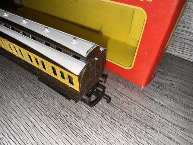 TRI-ANG HORNBY R332 OO Gauge GWR Clerestory Composite Coach 5017 * boxed* £12.99 - PicClick UK