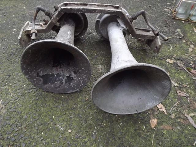 2 BR CLASS 47 Diesel Loco Air Horn Air Chime Locomotive Railwayana ...