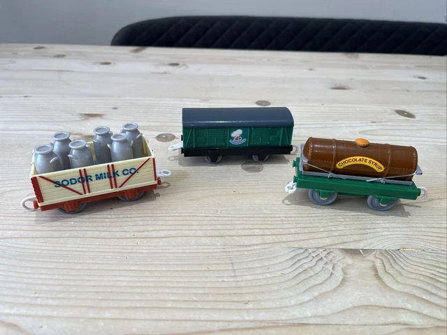 THOMAS TRACKMASTER MR Jolly’s Chocolate Factory Trucks Set £14.00 ...