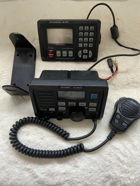 ICOM IC-M503 MARINE Transceiver & Ds-100 Dsc Terminal Unit £200.00 ...