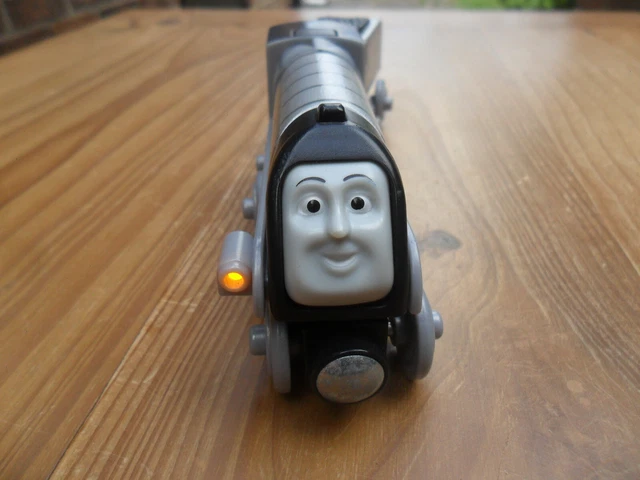 THOMAS TANK ENGINE & Friends treno in legno - SPECER PARLANTE - PREZZO ...