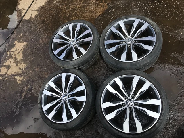 GENUINE VW TROC T Roc R Line Alloy Wheel 2Ga601025F 225 40 19 5X112 £ ...