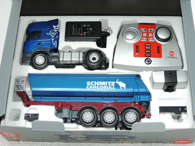 NUOVO CAMION SIKU Control 32 Scania con semirimorchio ribaltabile 1:32 RC set completo 6725 EUR ...