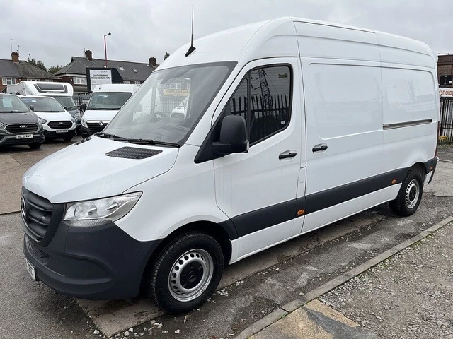 2022 MERCEDES-BENZ SPRINTER 3.5t H1 Premium Van PANEL VAN DIESEL Manual ...