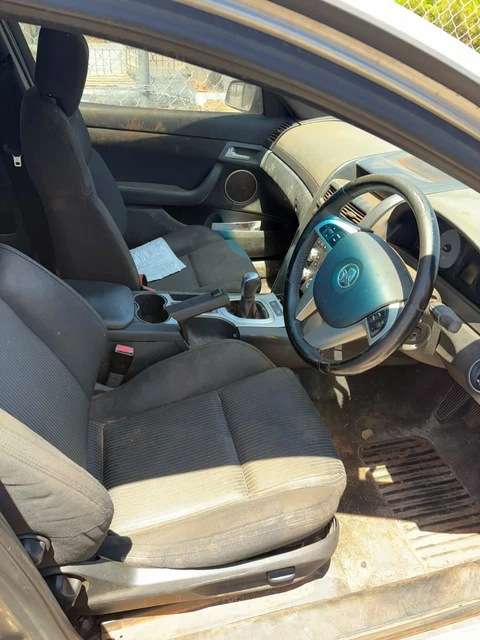 HOLDEN COMMODORE $100.00 - PicClick AU