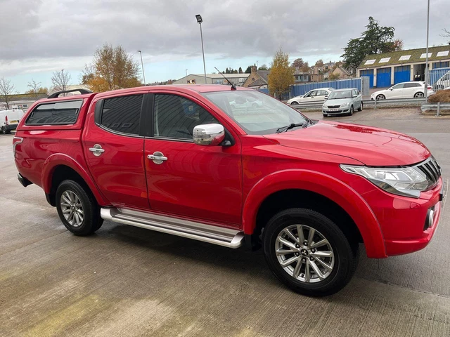MITSUBISHI L200 2.4 DI-D DC Barbarian Double Cab Red Manual Diesel ...