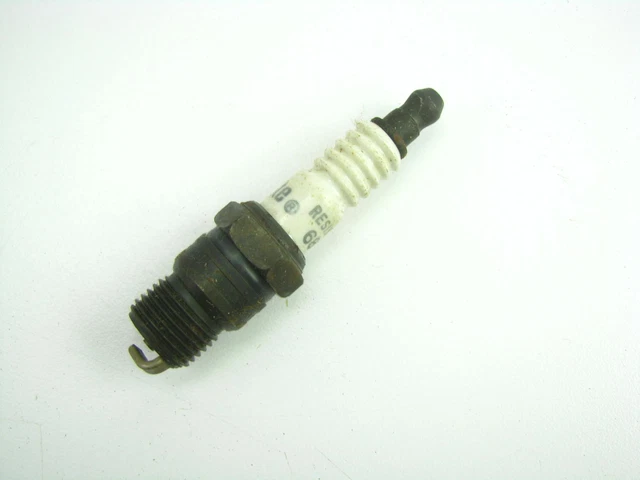 (10) AUTOLITE 684 Spark Plugs Replaces: P6RC-15 7240 YR55 BR6FS 75 5039 ...