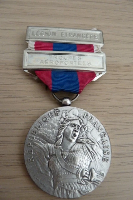 MEDAILLE MILITAIRE ARMEE Nation Defense Nationale Legion Tap Bon Etat ...