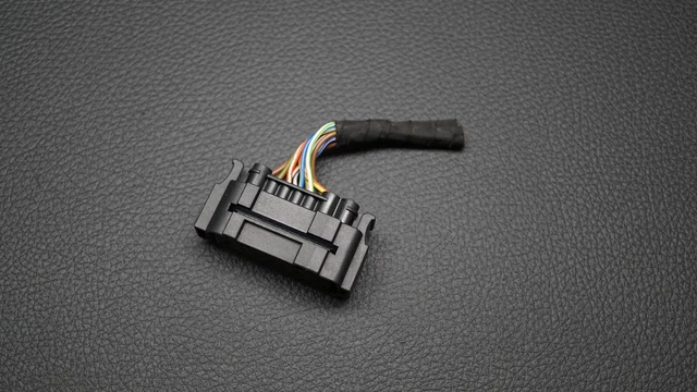 OEM BMW X5 X6 F15 F16 Connector Plug To Adblue Fuel Tank 11 Pins £34.80 ...