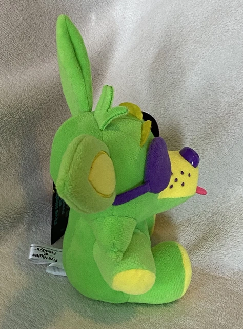 FUNKO FIVE NIGHTS At Freddy’s (FNAF) Blacklight Green Foxy Plush 8 inch ...