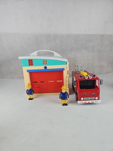 FIREMAN SAM TOY Bundle, Fusion Powered Fire Engine, Fire Station ...