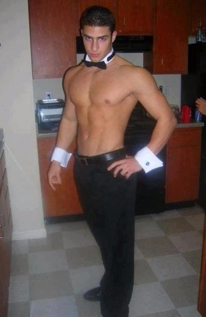 Shirtless Male Muscular Hunk Beefcake Jock Bare Chest Dude Photo 4x6