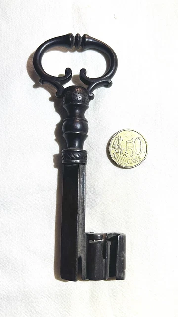 ANCIENNE CLE CLEF En Fer Forge Serrure Chateau Old Antique French Iron ...