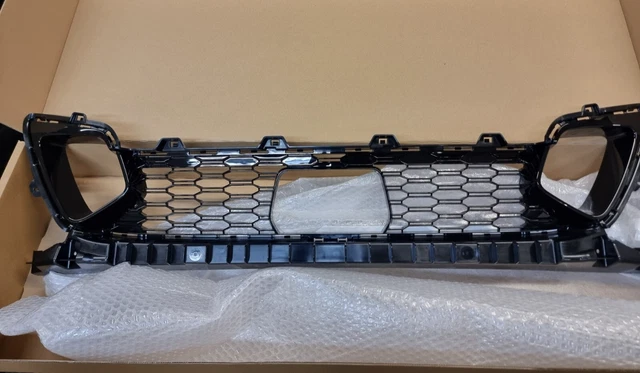 NEW GENUINE BMW 2' Gran Coupe F44 M Sport Front Bumper Centre Grill ...