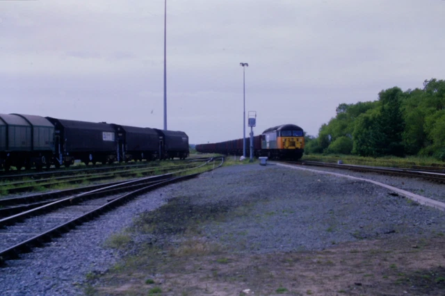 35MM RAILWAY SLIDE - Class 56 56090 at Dee Marsh Yard May 1999 ...